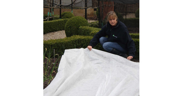 Buy Garden Fleece 30gsm Online - Plant Care & Earth
